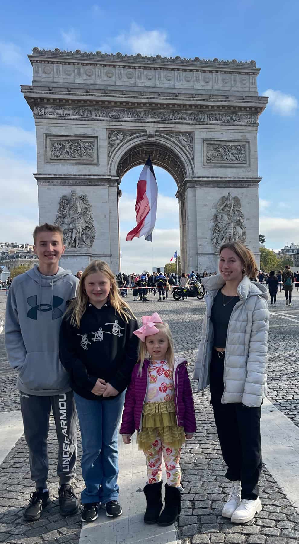 About - Roaming With Kids